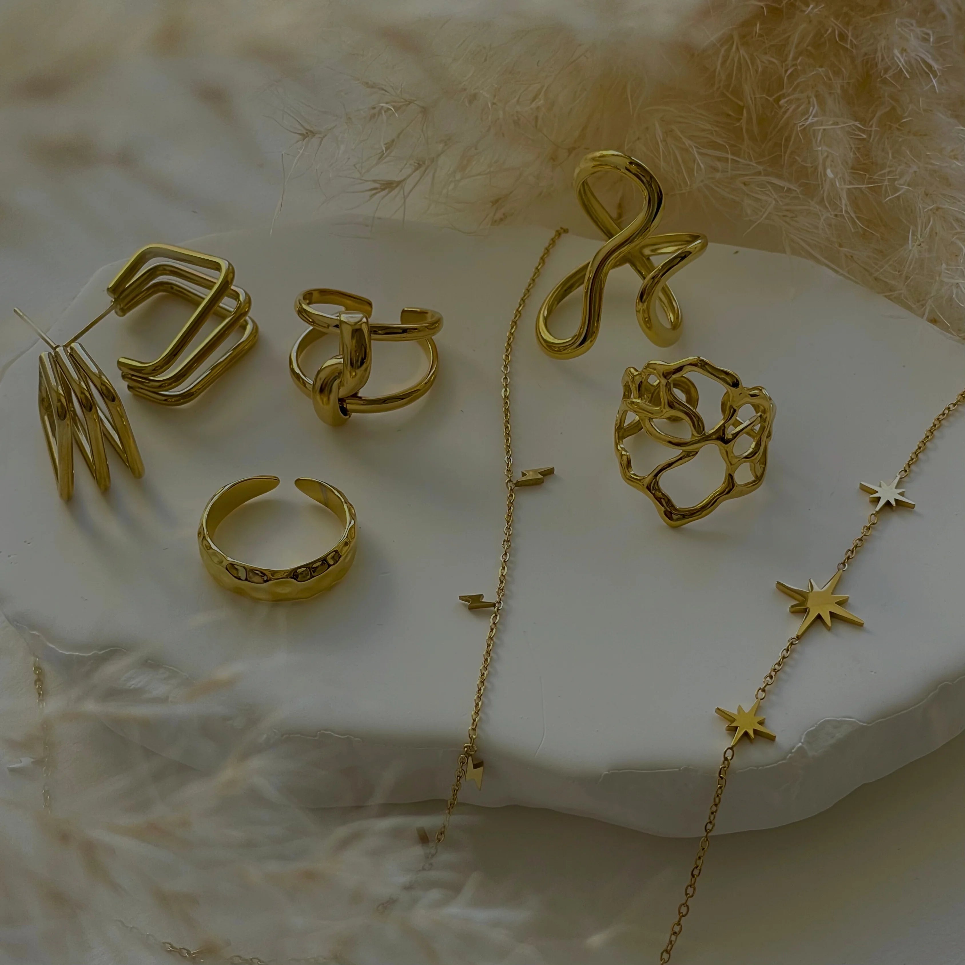 MAISON DE L'AMOUR | Découvrez notre collection de bijoux unique